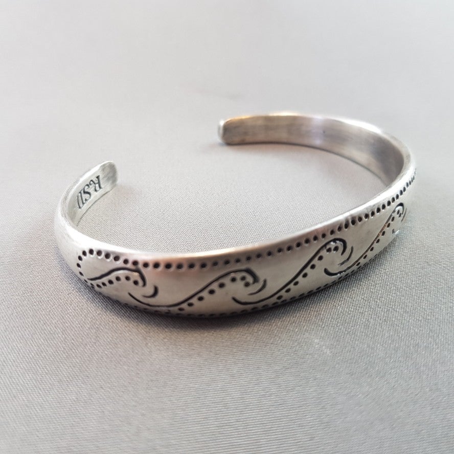 Silver Bangle With Surf Design | Raw Silver Design